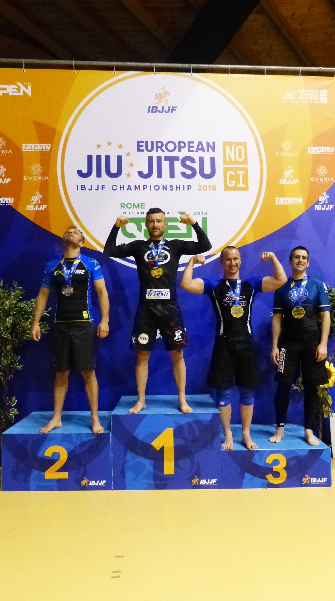 29663046_2137948589553795_4238790773735442017_o – One stripe at a time